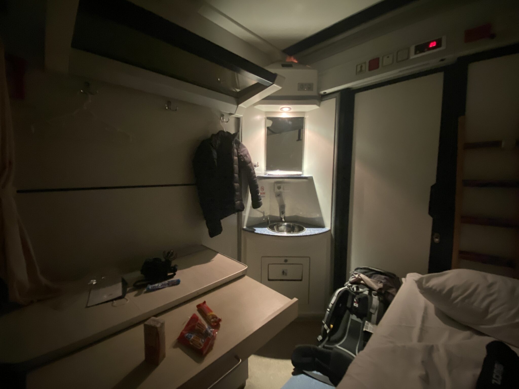 Naik Sleeper Train di Turkey Hanya RM64! | Dari Konya ke Izmir Selama ...